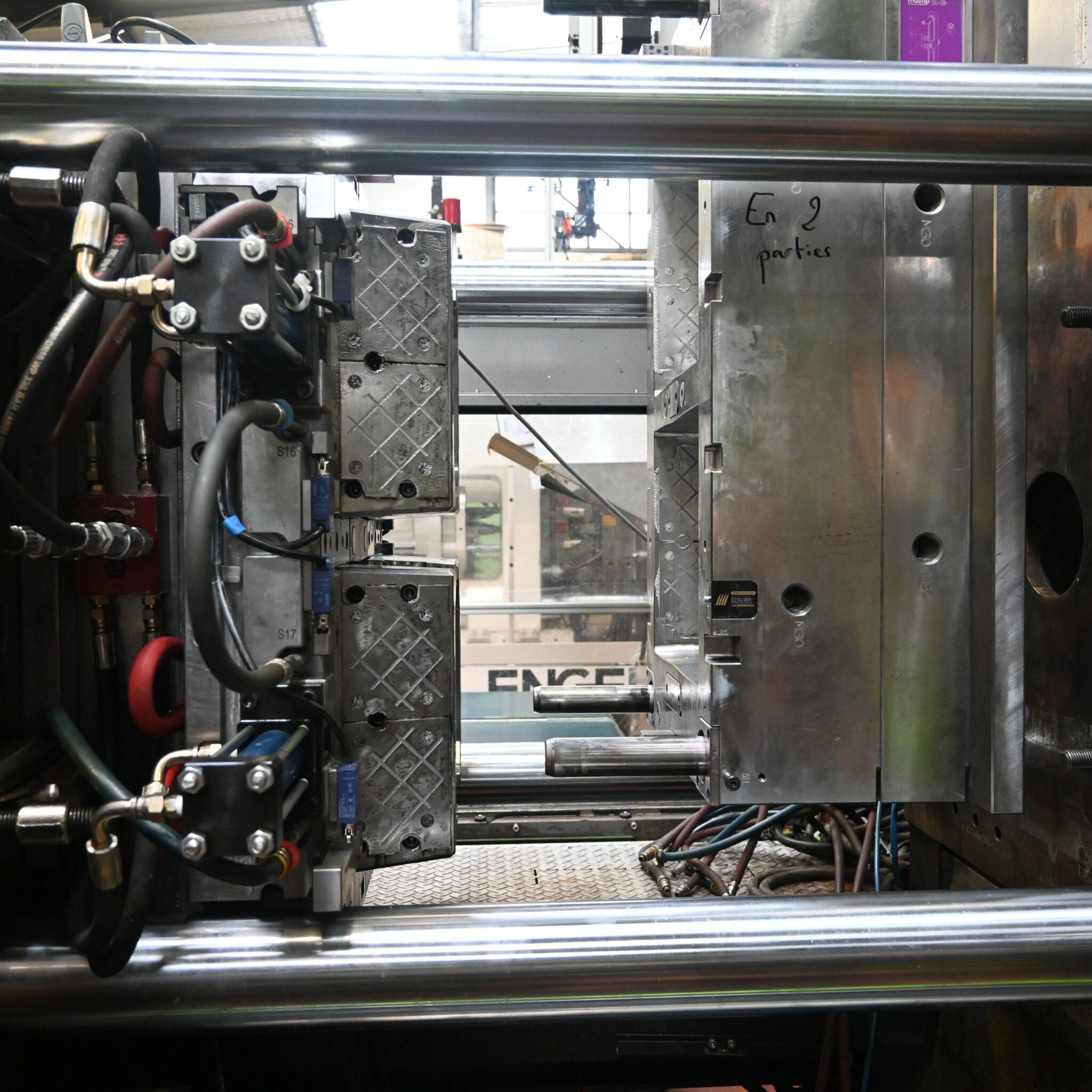 Guide de l'injection bi-matière ou bi-injection - Factory Plast